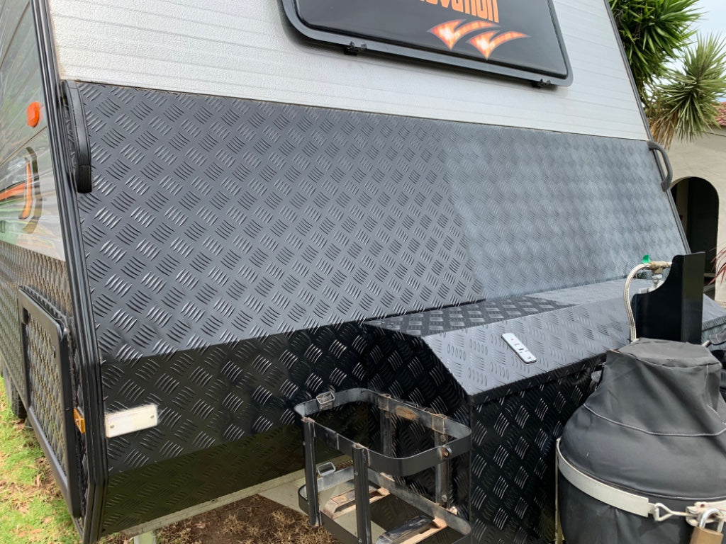 How to Restore Caravan & Ute Black Checker Plates – Snow Foam Australia